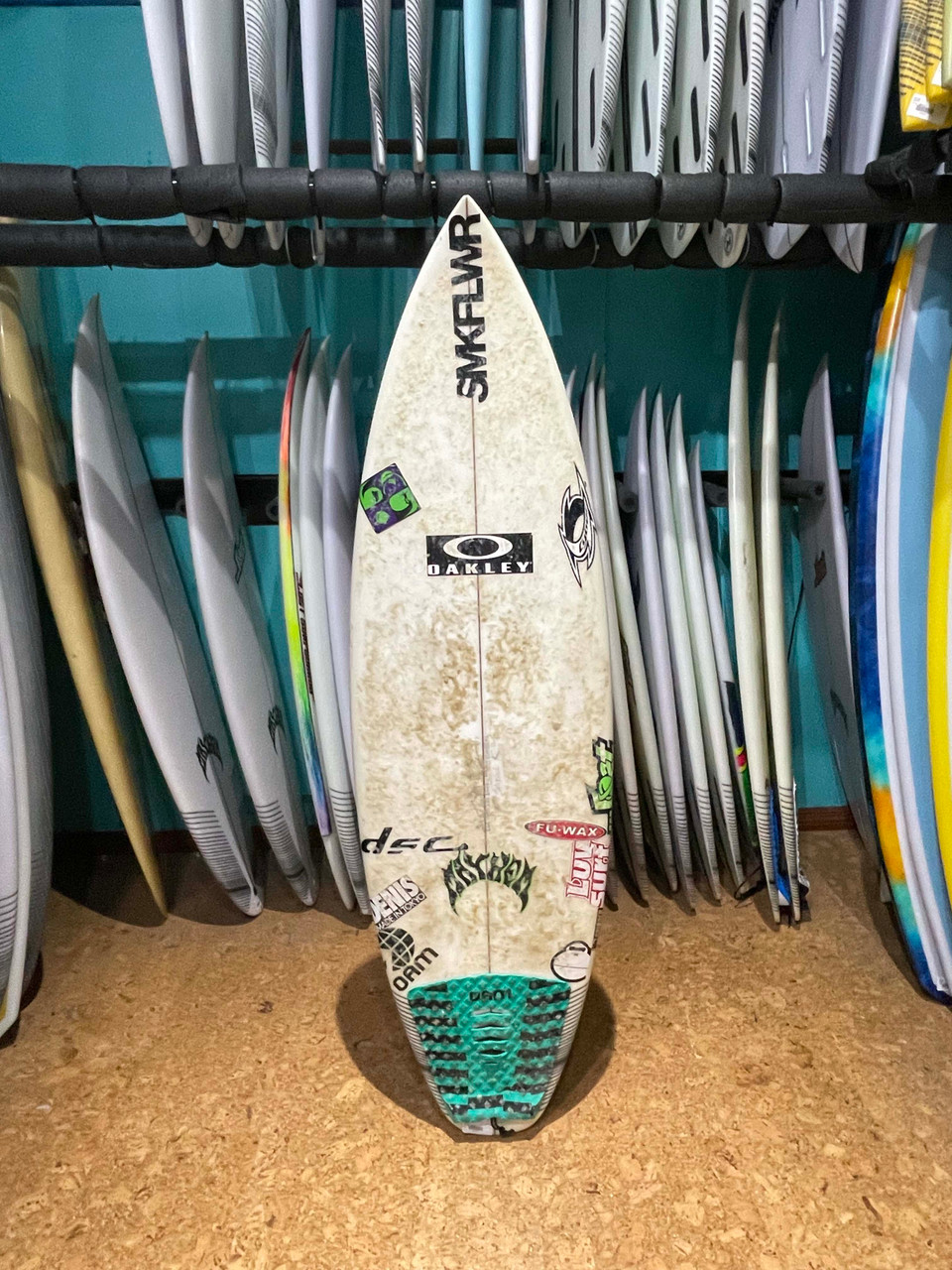 5'4 LOST TEAM BOARD USED SURFBOARD (200542) - Catalyst