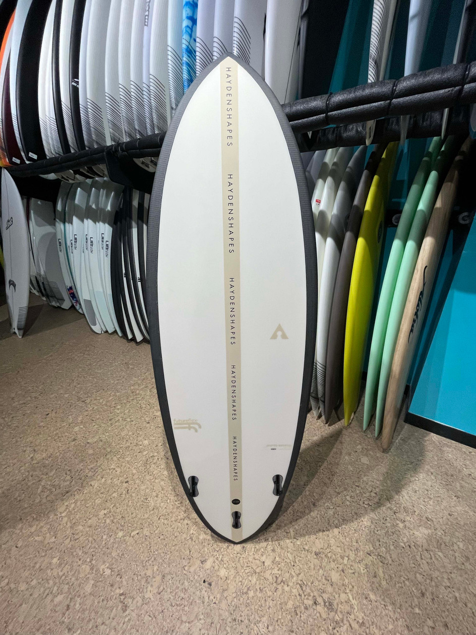 5'7 HAYDENSHAPES HYPTO KRYPTO SURFBOARD (0019) - Catalyst