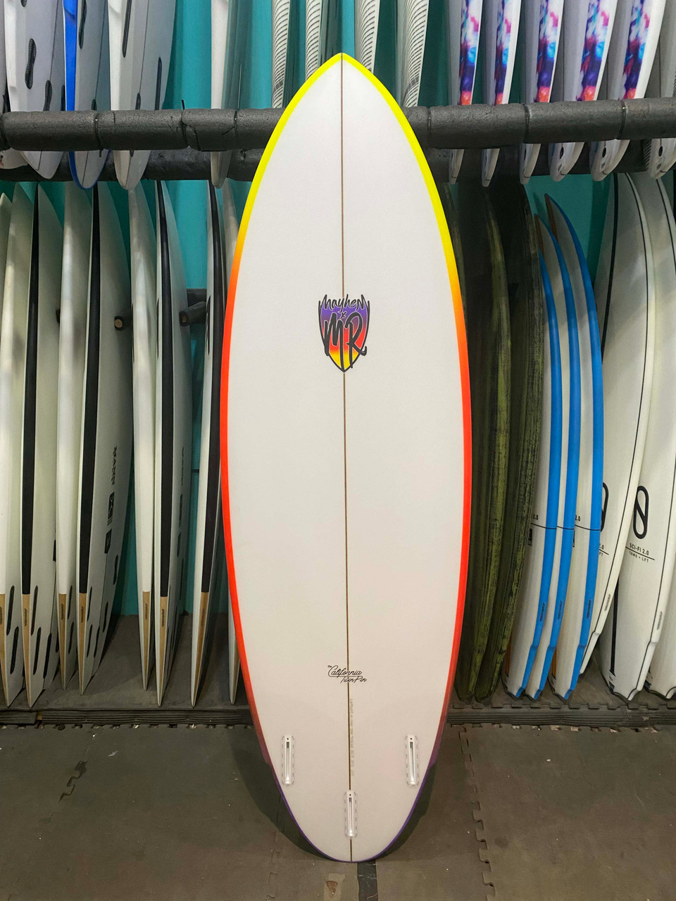 6'2 LOST CALIFORNIA TWIN PIN SURFBOARD (249647) - Catalyst