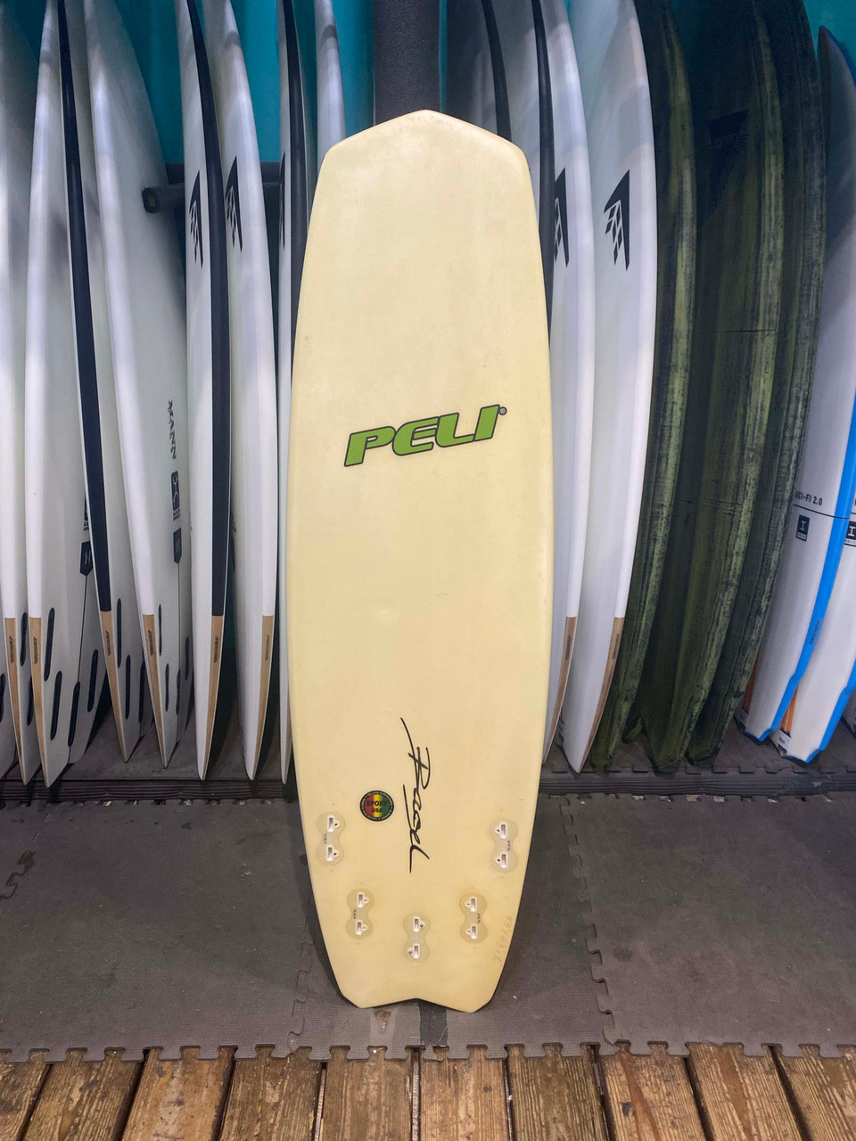 4'8 PELI USED SURFBOARD (4757493) - Catalyst