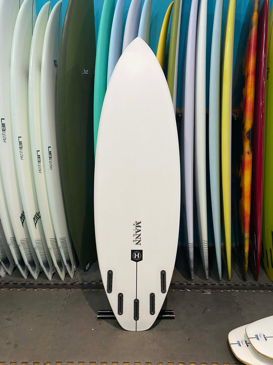 5'11 FIREWIRE DOMINATOR 2.0 SURFBOARD (9226759) - Catalyst