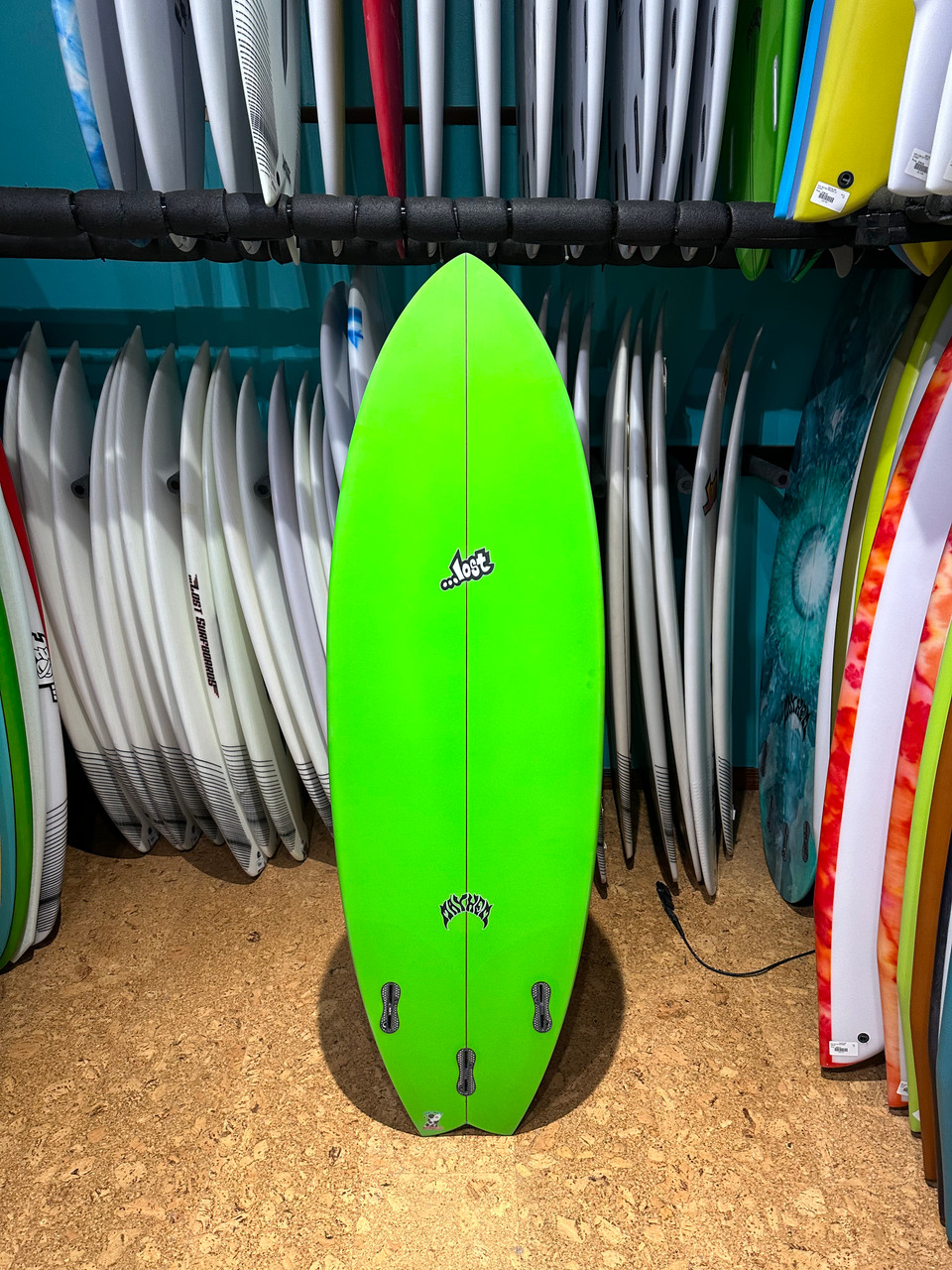 5'7 LOST RNF 96 SURFBOARD (247634) - Catalyst
