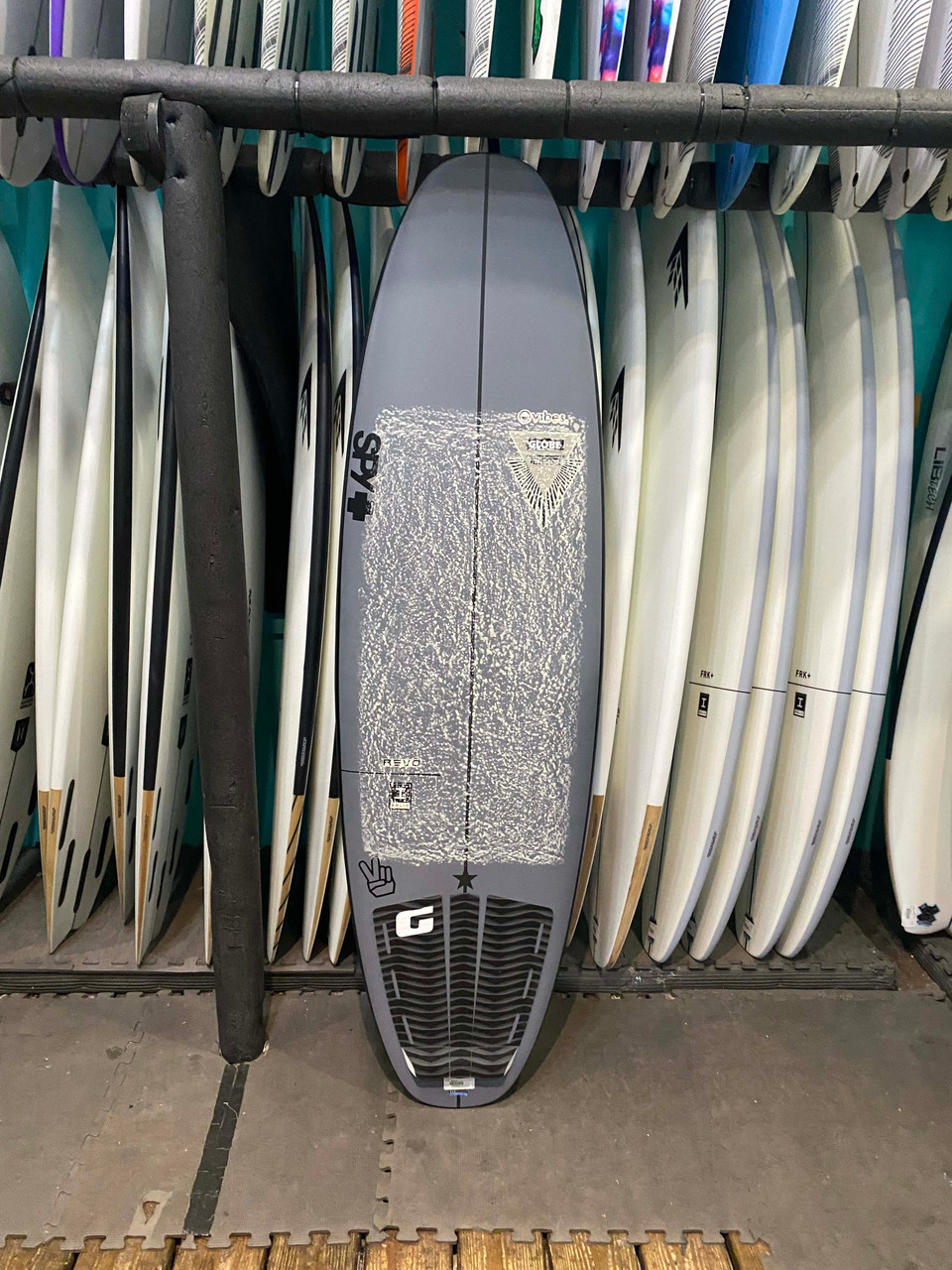 5'6 FIREWIRE REVO USED SURFBOARD (0218674) - Catalyst