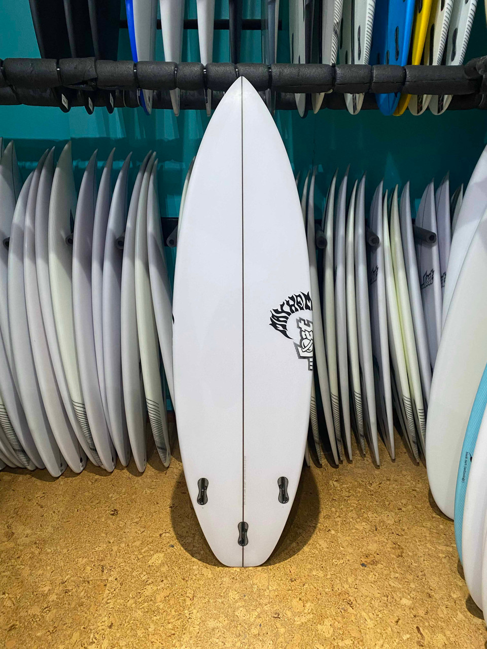 5'9 LOST 3.0 STUB DRIVER SURFBOARD (262876) - Catalyst