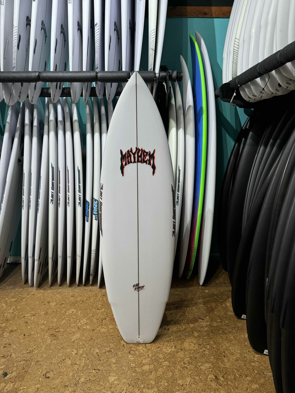 5'7 LOST RAD RIPPER SURFBOARD (257214) - Catalyst