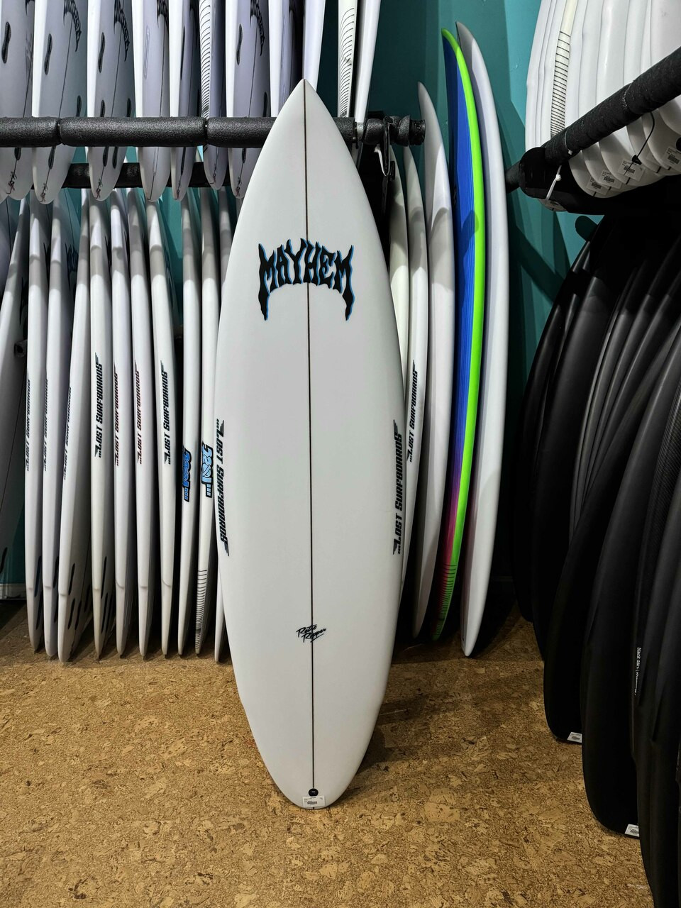 5'9 LOST RETRO RIPPER SURFBOARD (259638) - Catalyst