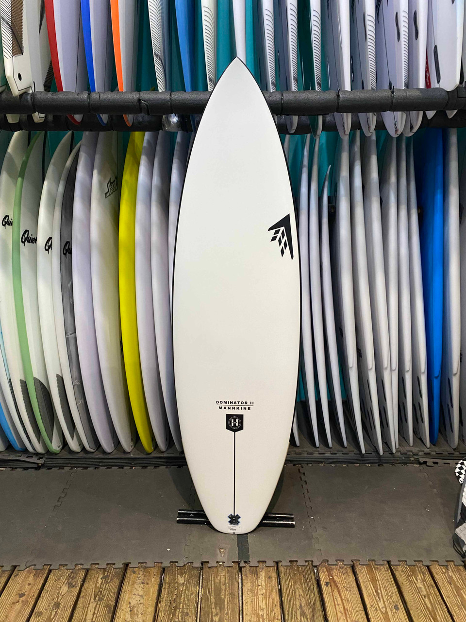 6'1 FIREWIRE DOMINATOR 2.0 HELIUM SURFBOARD (3233003) - Catalyst