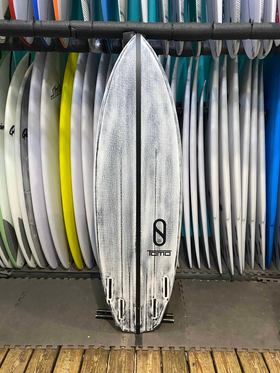 5'8 FIREWIRE VOLCANIC SCI-FI 2.0 SURFBOARD (5233059) - Catalyst
