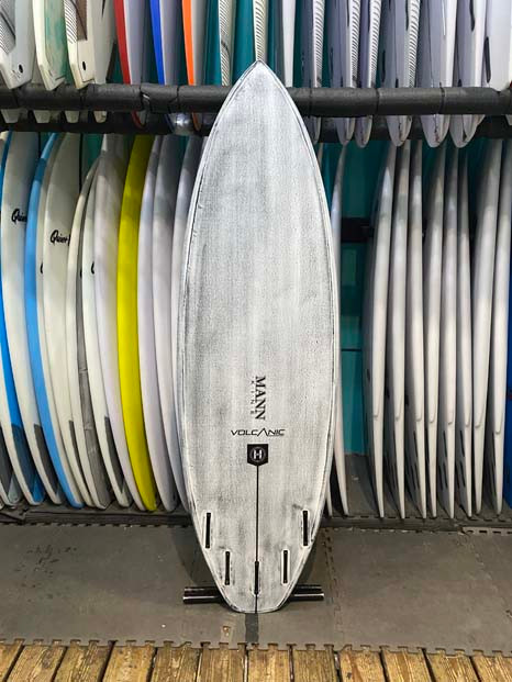 6'1 FIREWIRE DOMINATOR 2.0 HELIUM VOLCANIC SURFBOARD (0234202) - Catalyst
