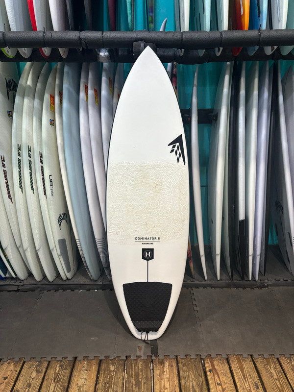 5'7 FIREWIRE DOMINATOR 2.0 USED SURFBOARD (4235228) - Catalyst