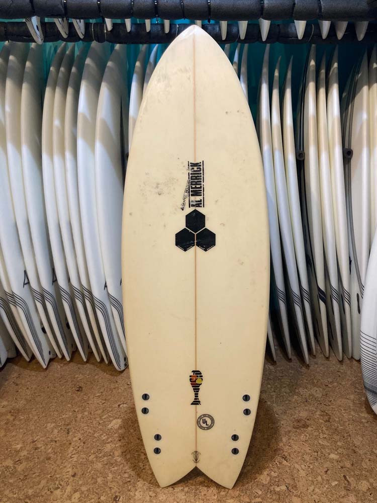 5'4 CHANNEL ISLANDS FISH USED SURFBOARD (225213) - Catalyst