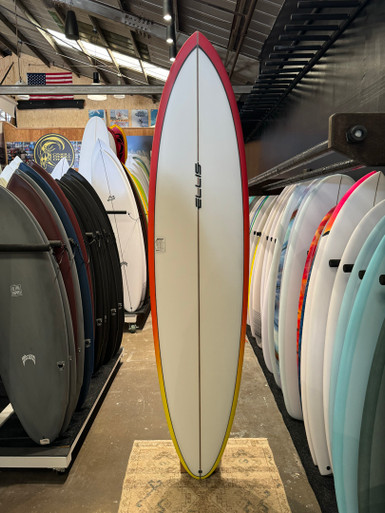 8'2 ELLIS MID SURFBOARD (B2743) - Catalyst