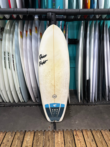 5'2 QUIET FLIGHT PYLON USED SURFBOARD (16310) - Catalyst