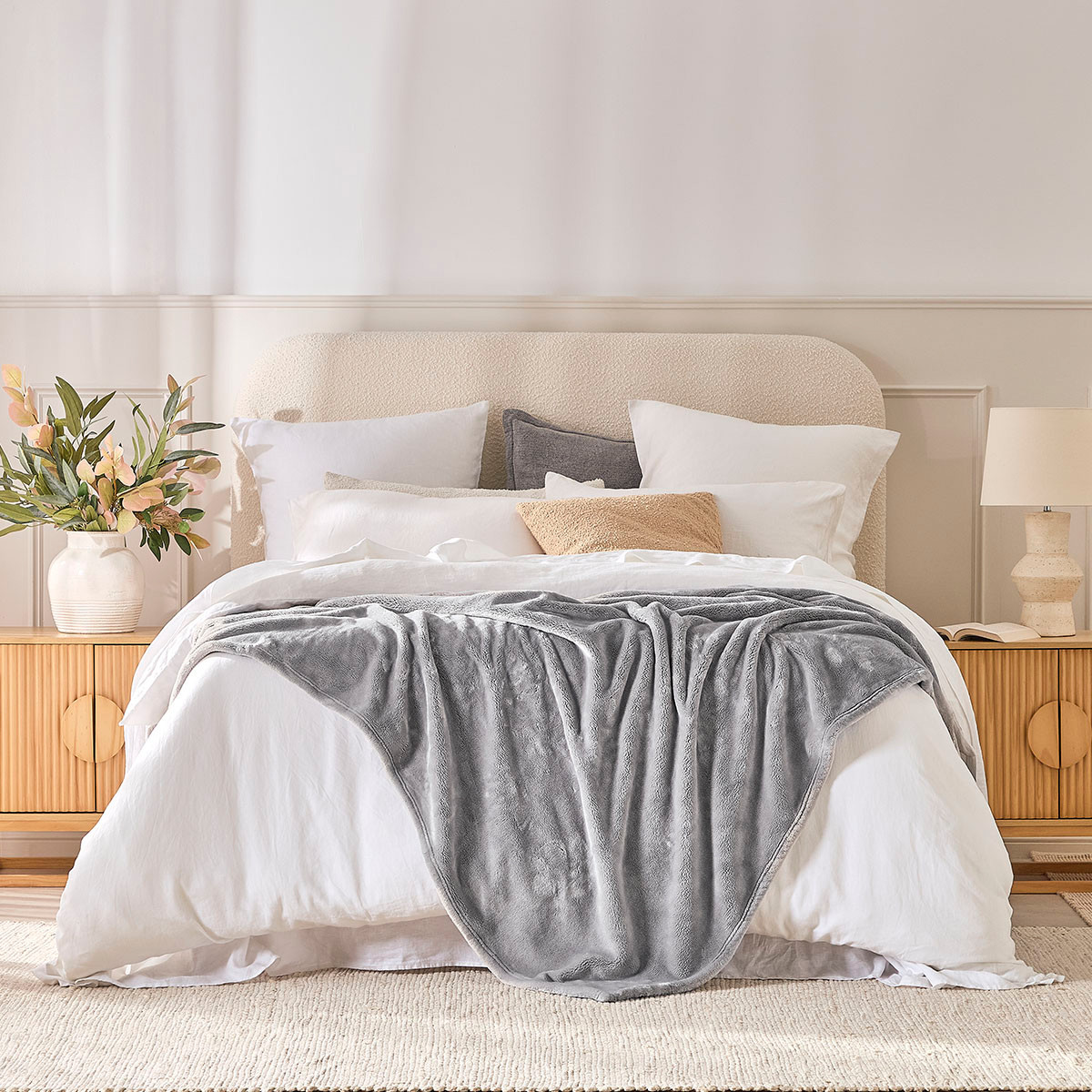 Luxe 520gsm Microfibre Blanket - Pillow Talk