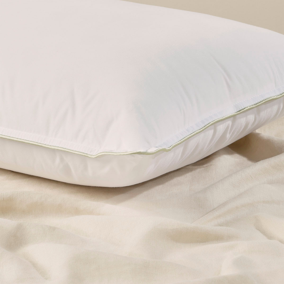 Hypoallergenic Microfibre Firm Pillow - Pillow Talk