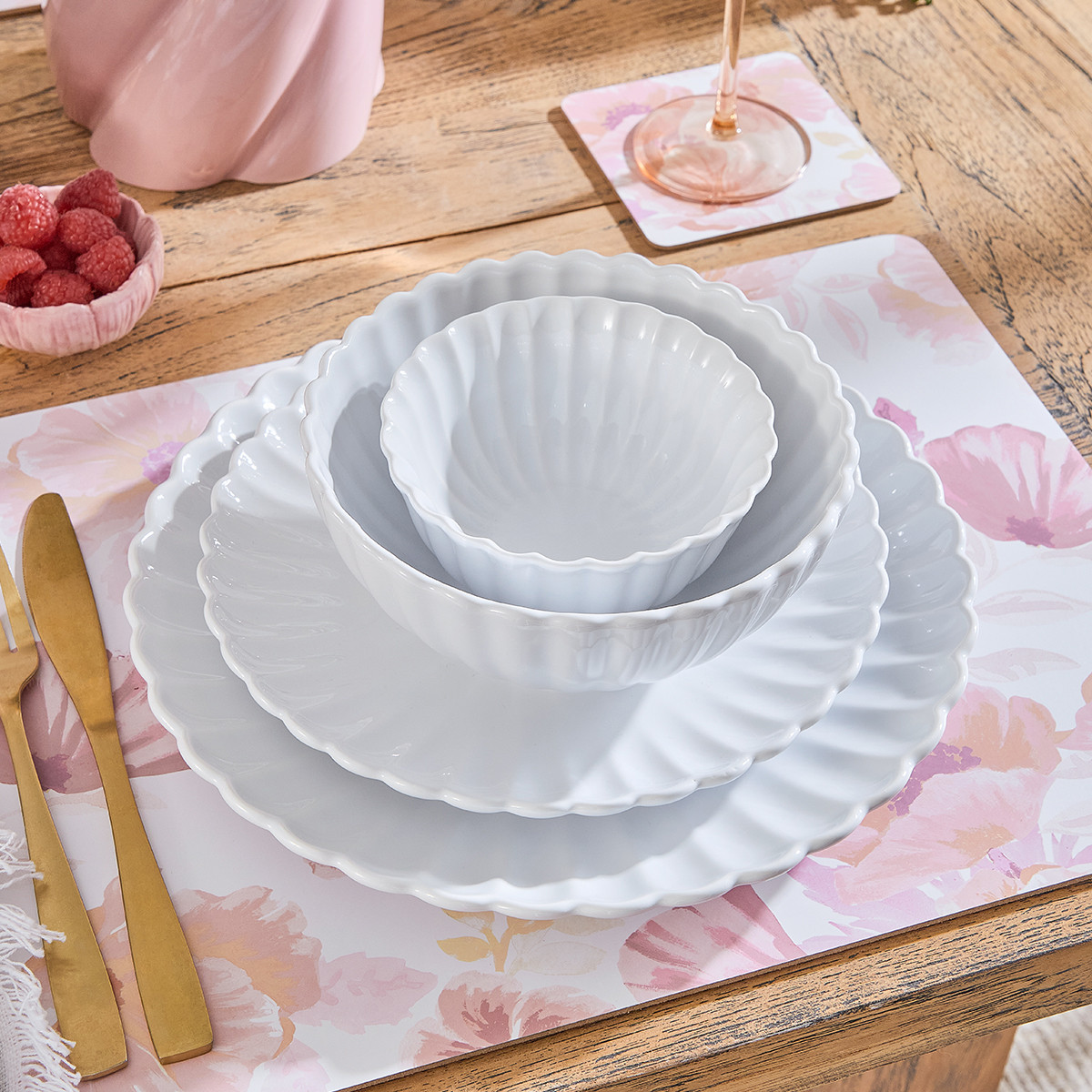 Rory Porcelain Scalloped Dinnerware - Pillow Talk