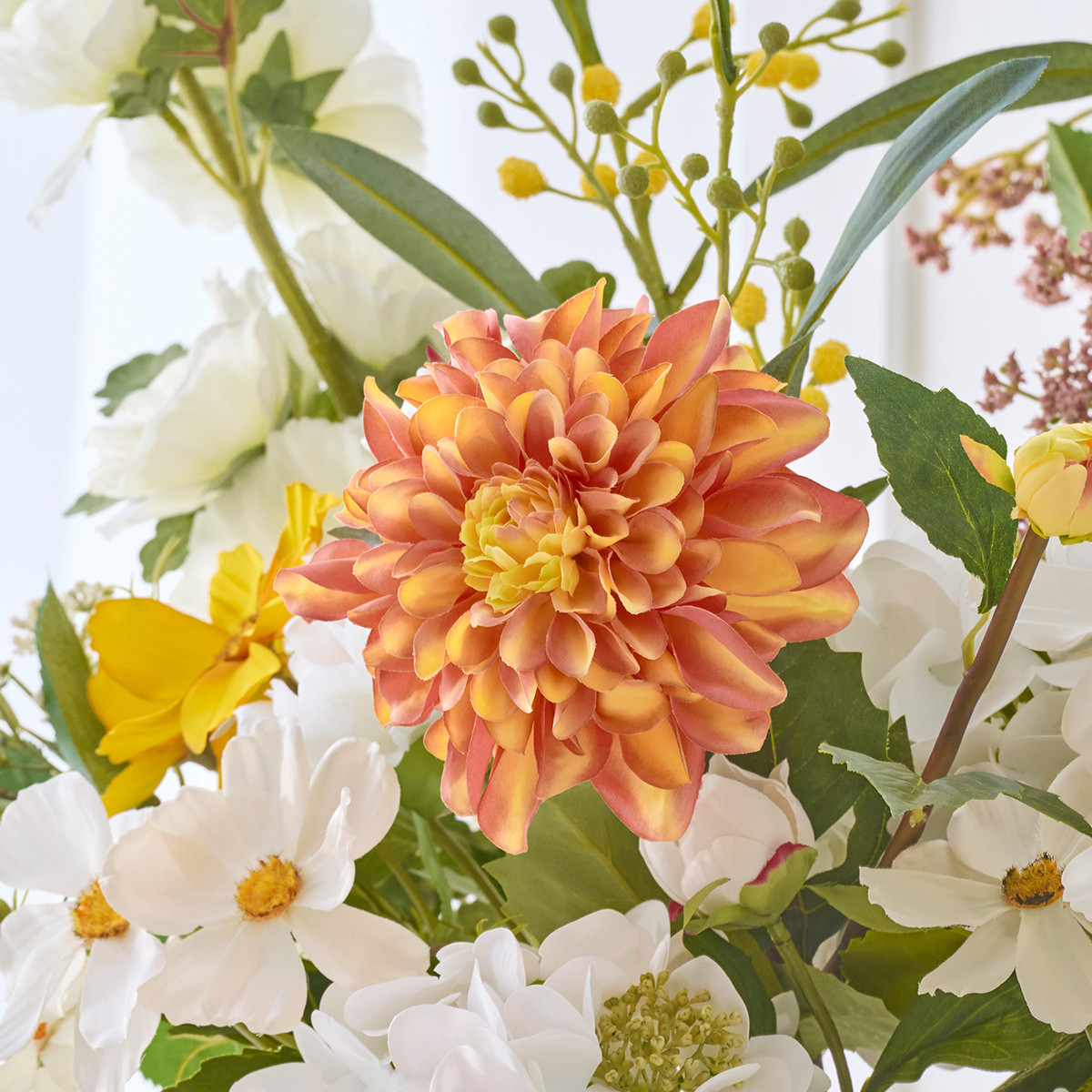 Dahlia Flower Stem - Pillow Talk