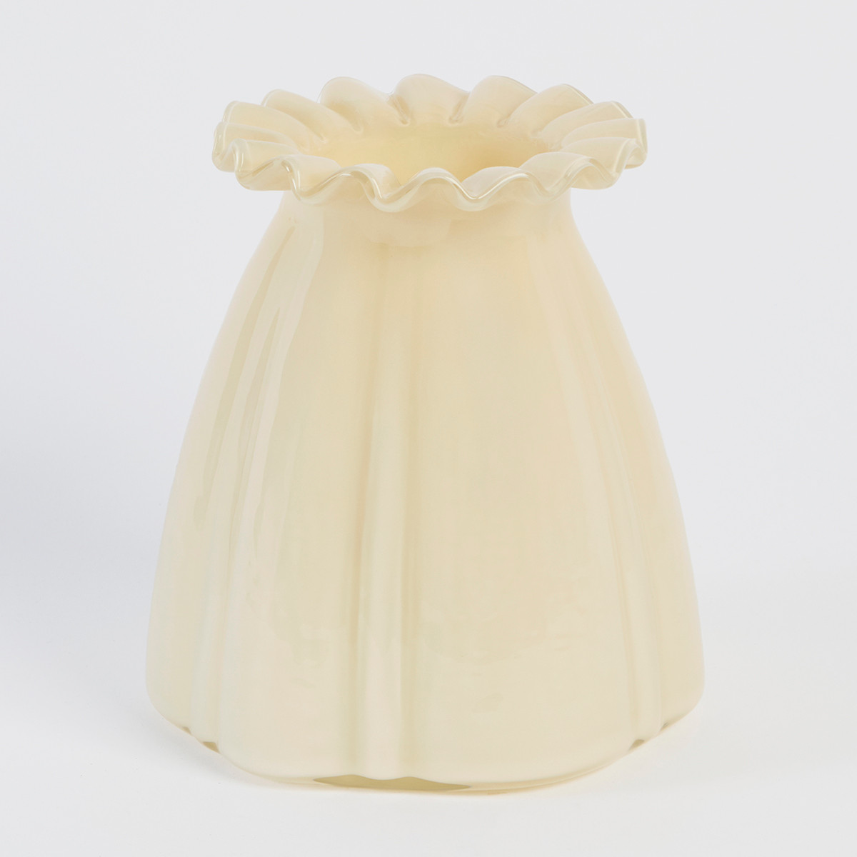 Izzy Frill Vase - Pillow Talk