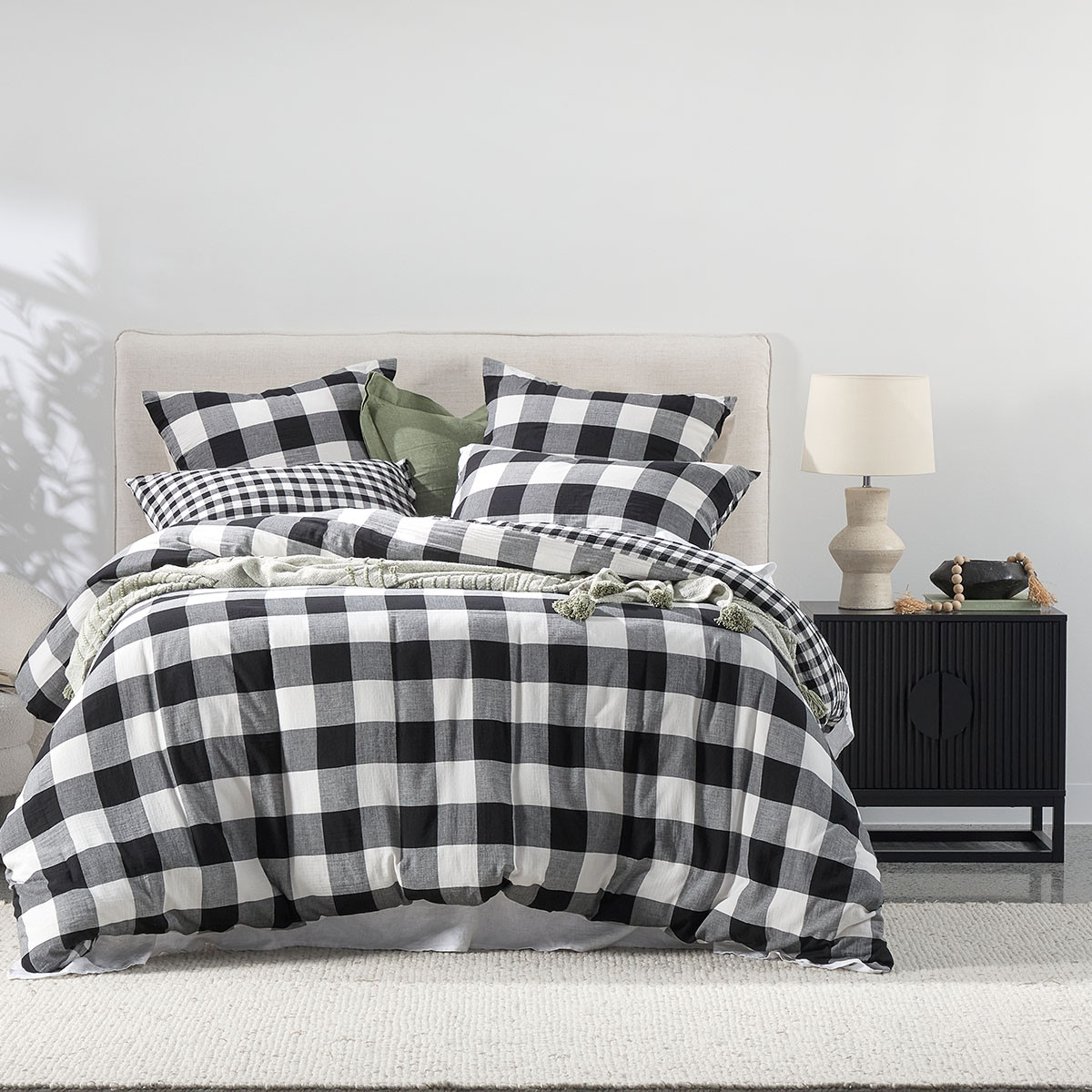 Della Reversible Black Check Quilt Cover Set - Pillow Talk
