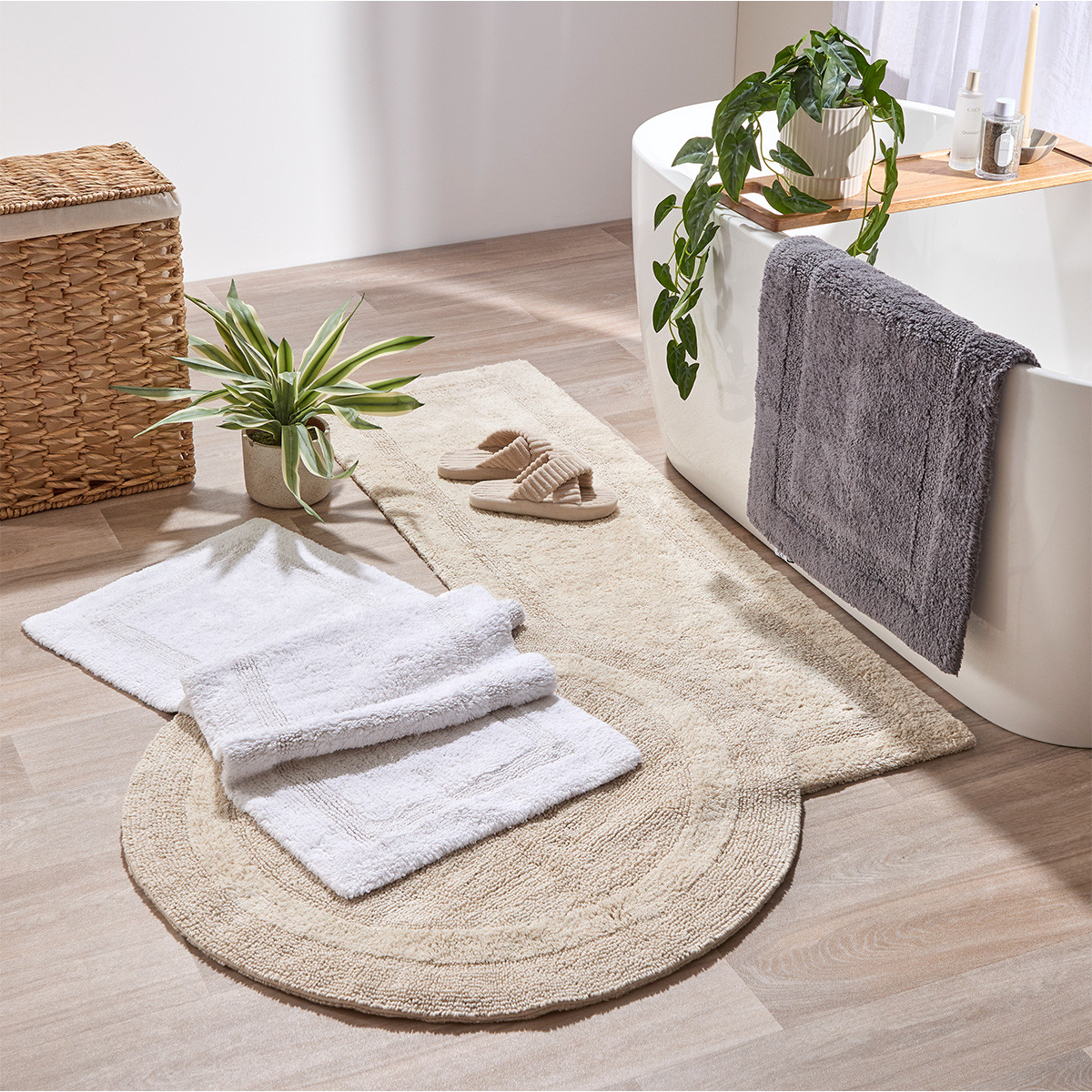 Resort Reversible Bath Mat - Pillow Talk