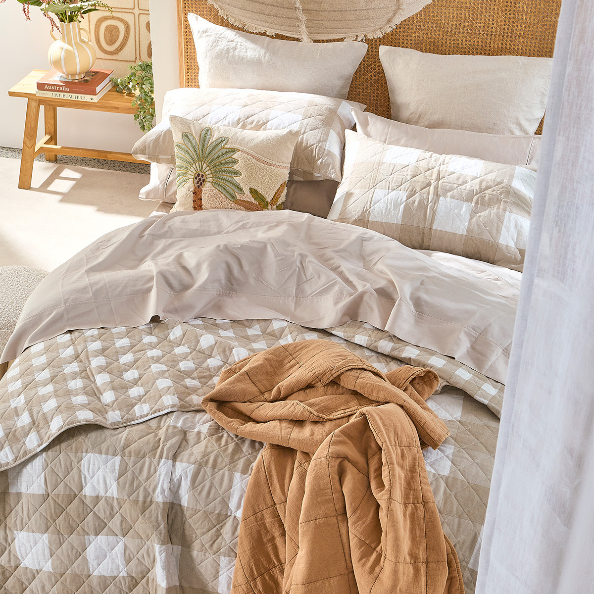Hayden Reversible Coverlet Set - Pillow Talk