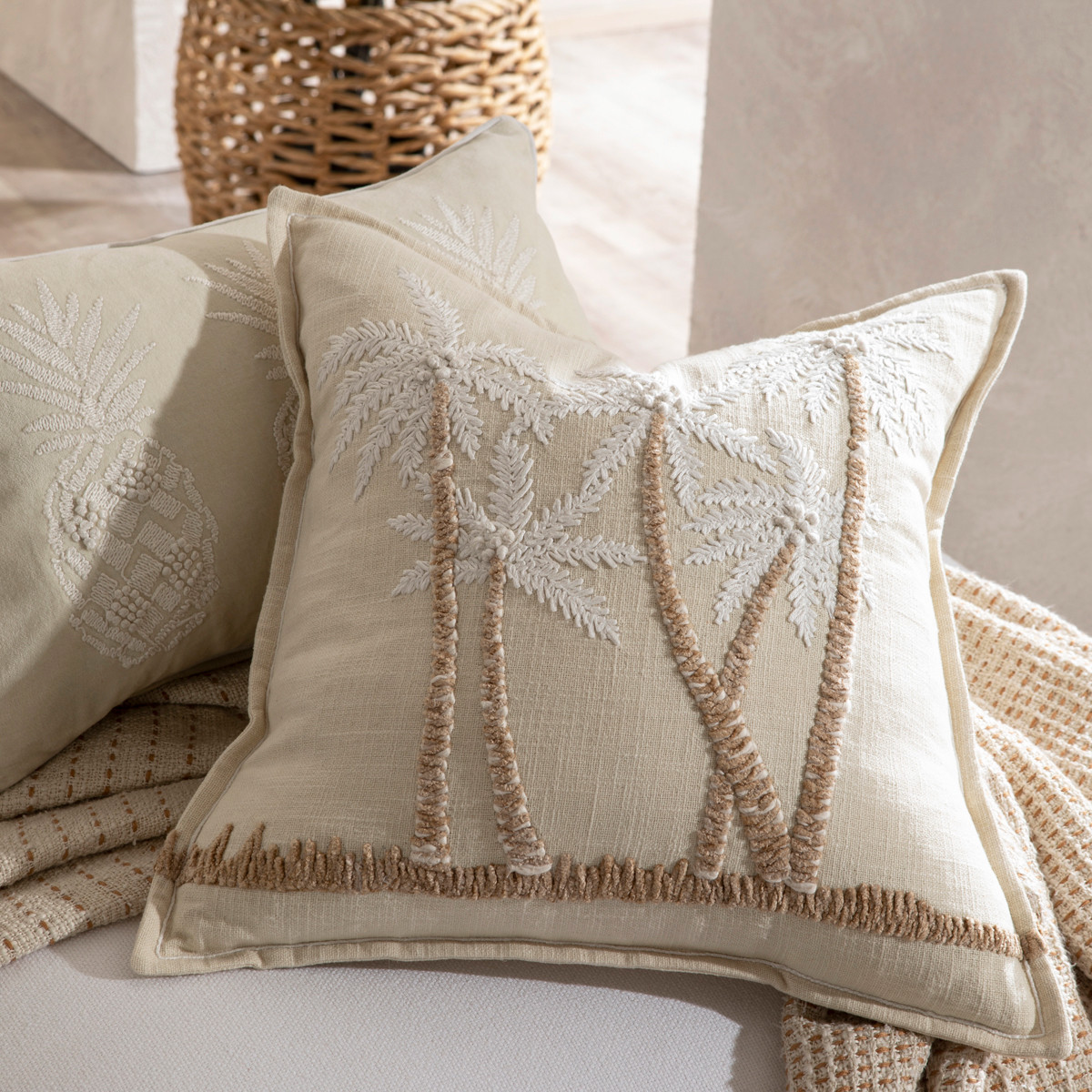 Barbados Cushion [MUSLBARBA21] - Pillow Talk
