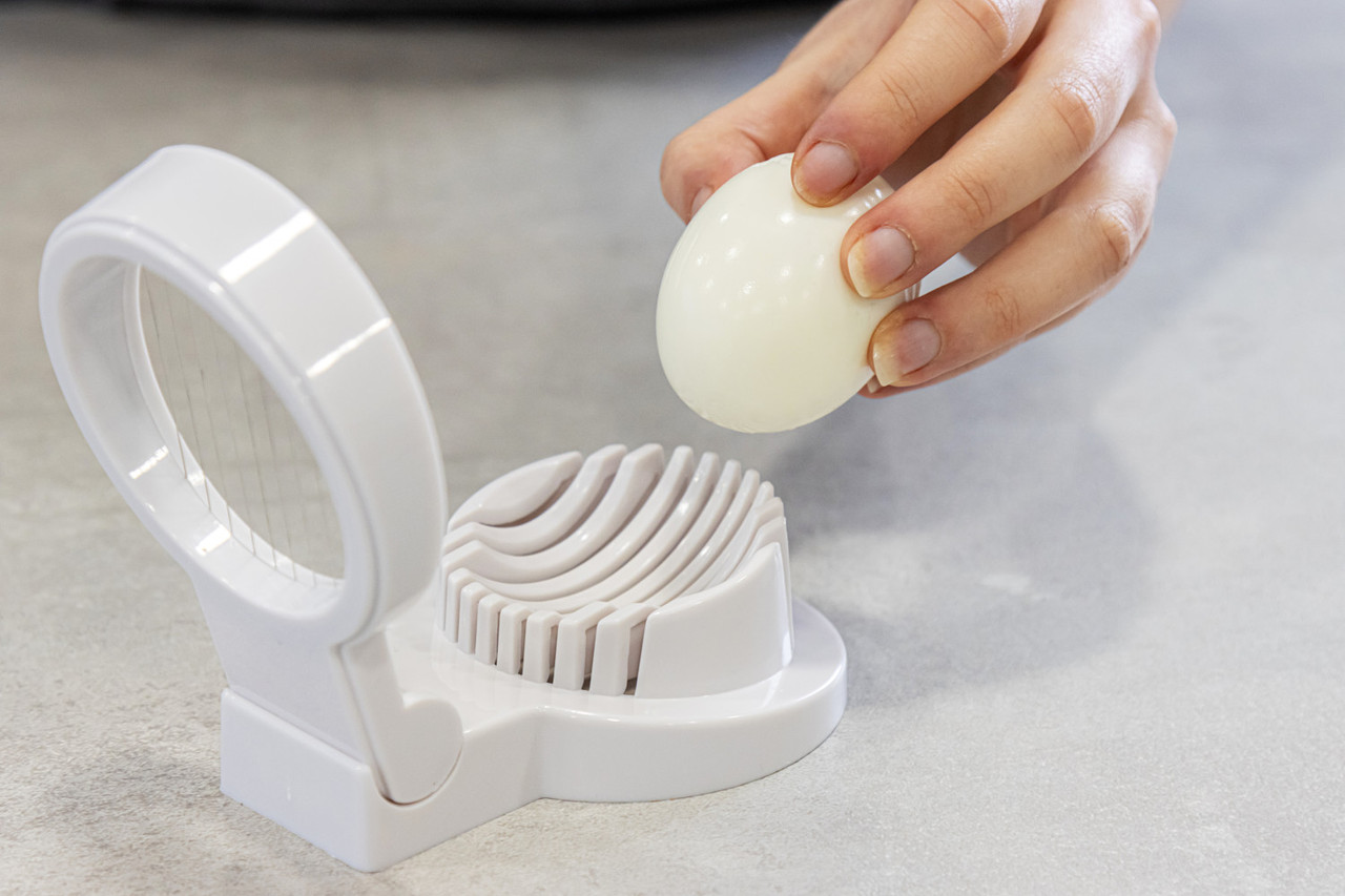 KitchenCraft Heavy Duty Plastic Egg Slicer - Lifetime Brands Europe
