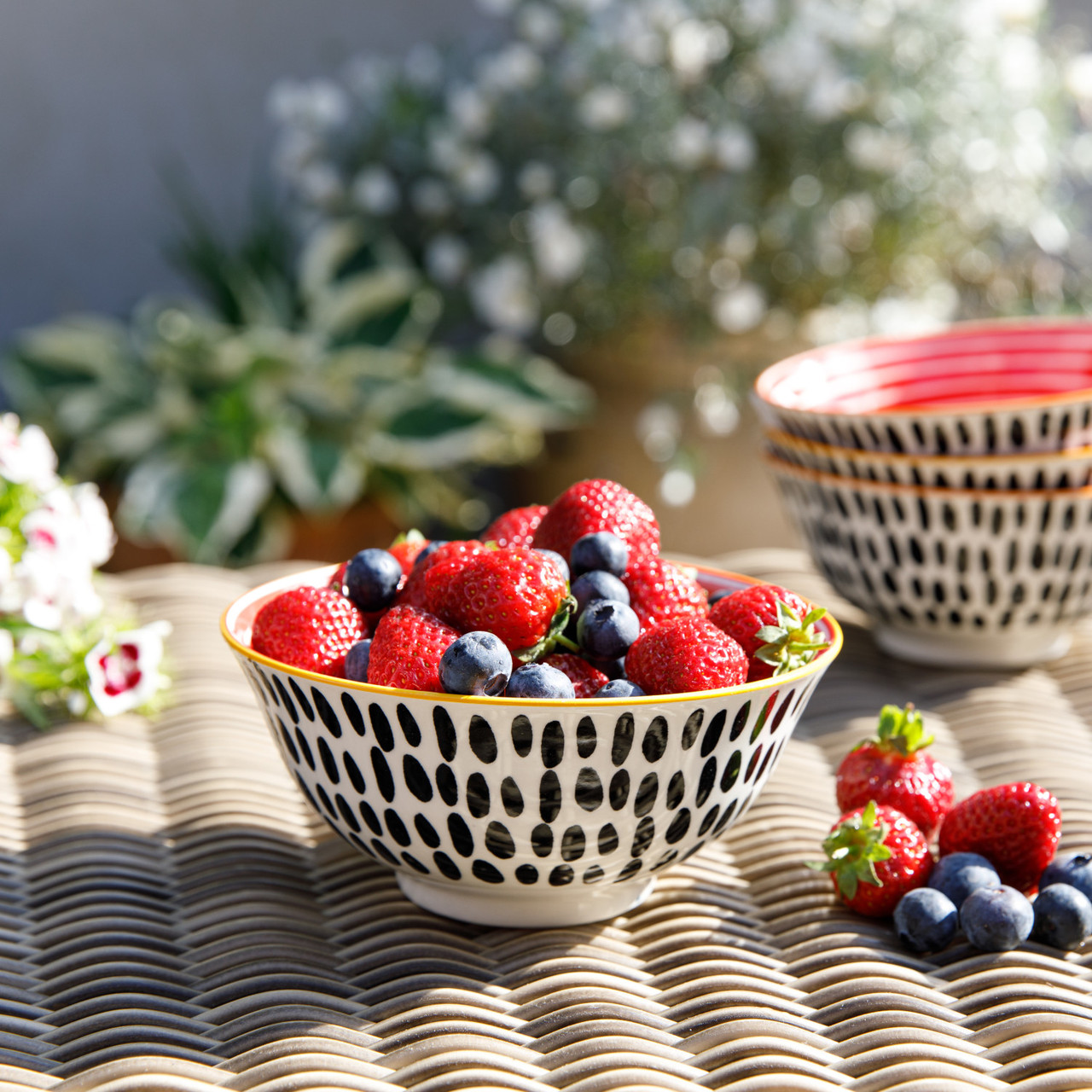 KitchenCraft Red Swirl and Black Spots Ceramic Bowl, 16cm - Lifetime ...