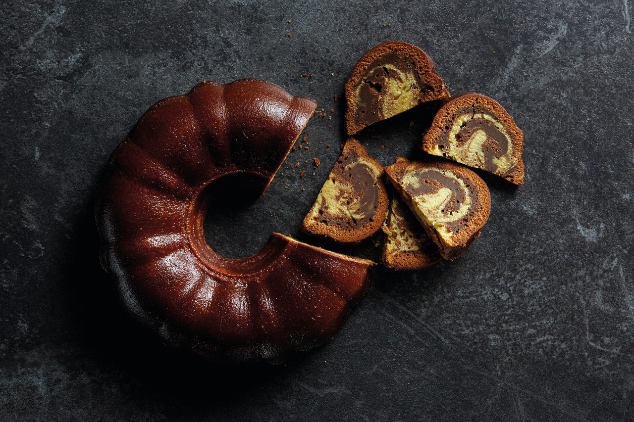 MasterClass Non-Stick Fluted Ring Cake Pan, 27cm - Lifetime Brands Europe