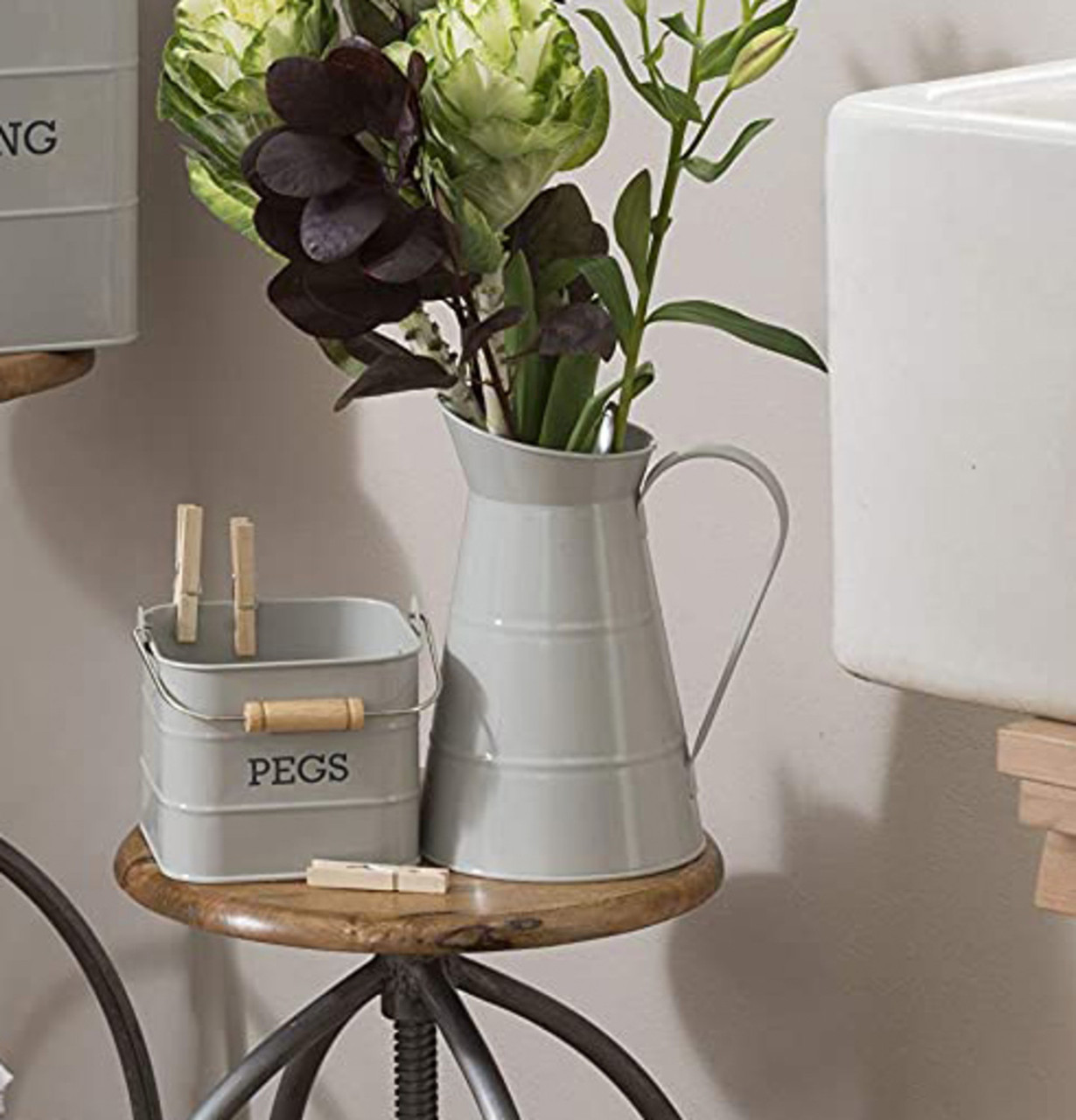 Living Nostalgia French Grey Peg Tin - Lifetime Brands Europe