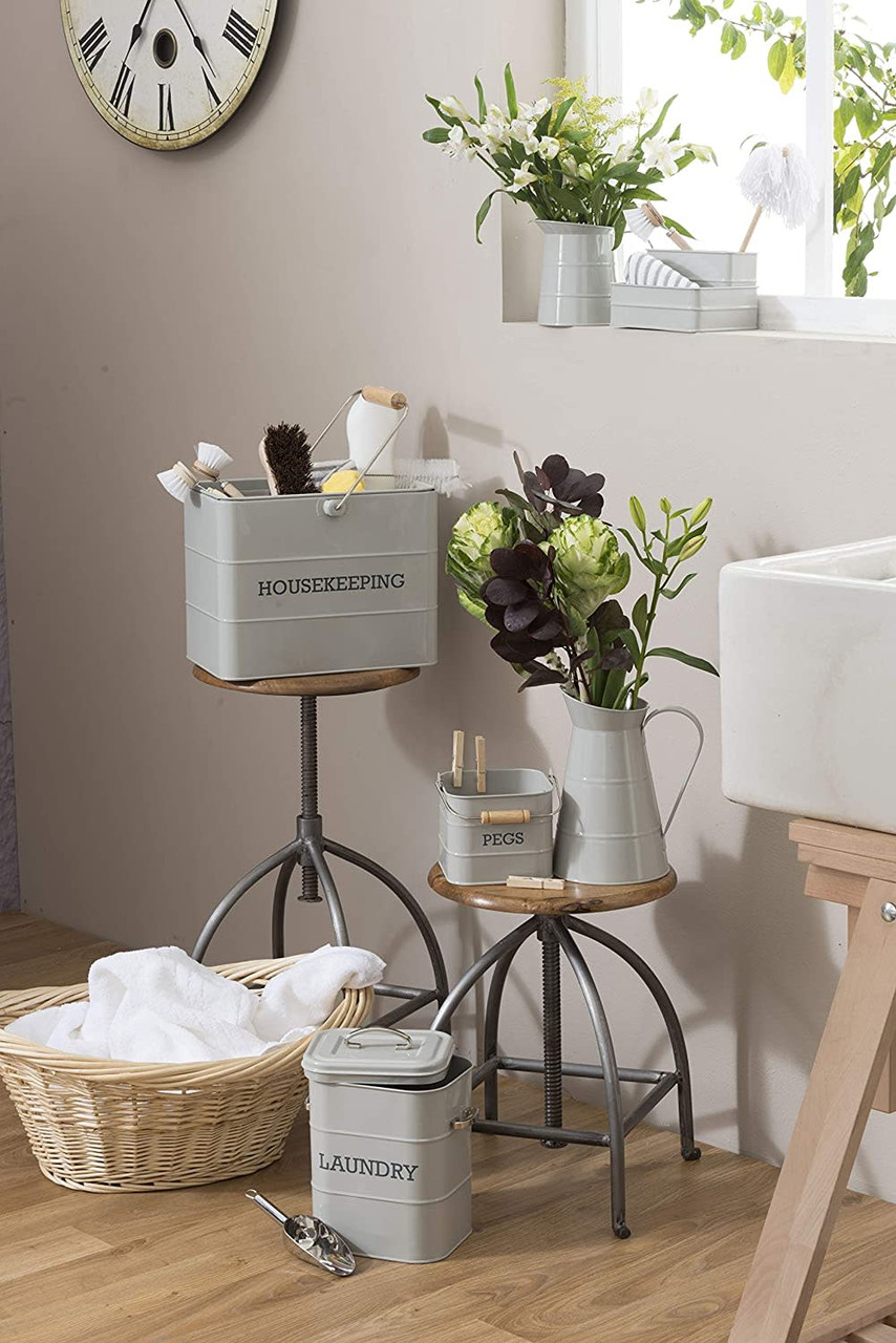 Living Nostalgia French Grey Peg Tin - Lifetime Brands Europe