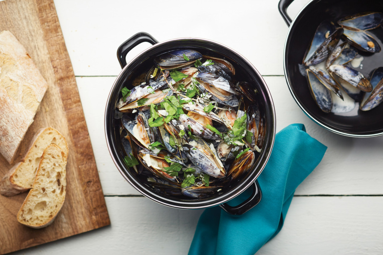 KitchenCraft World of Flavours Mediterranean Standard Mussels Pot ...