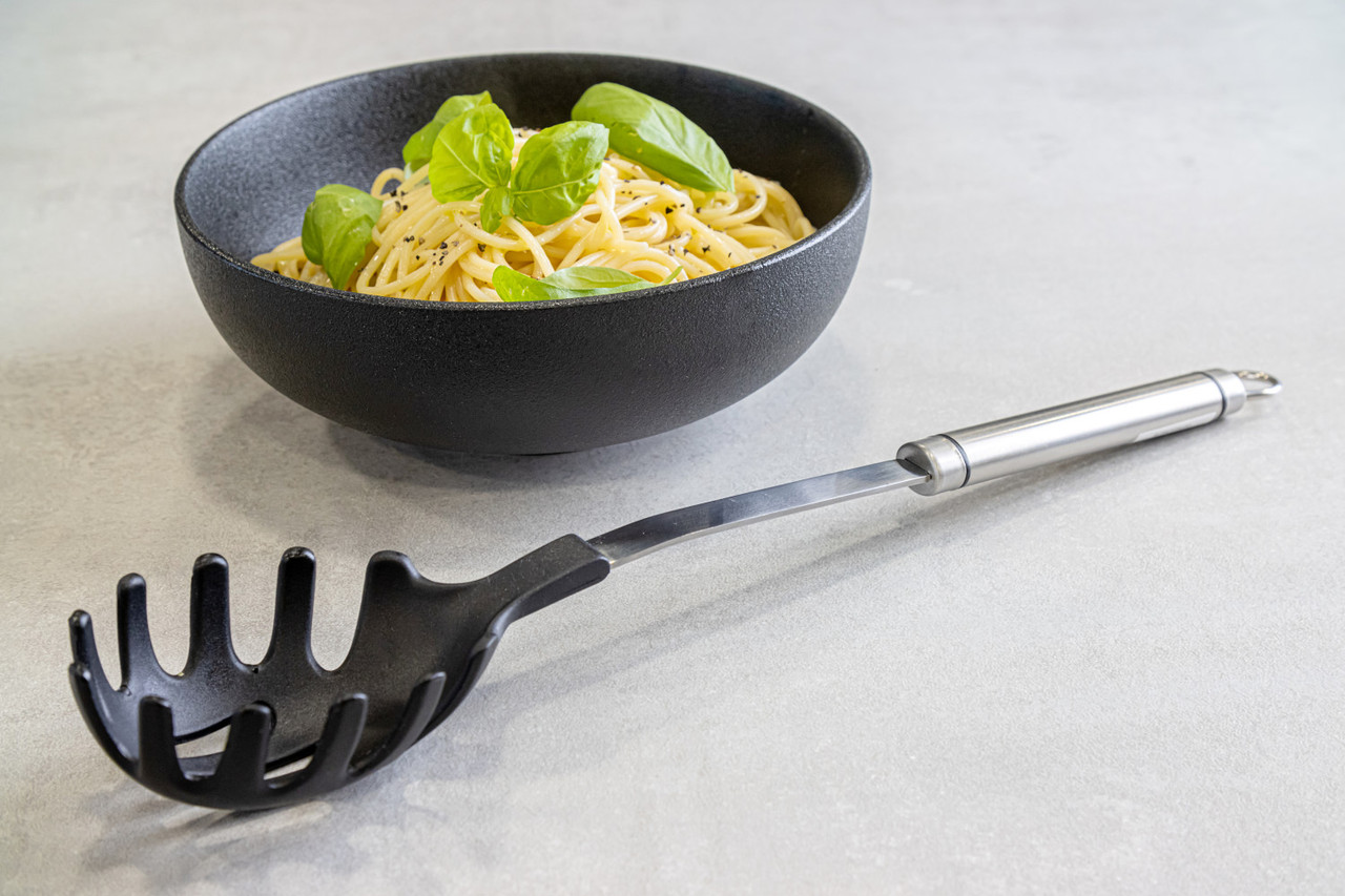 KitchenCraft Oval Handled Stainless Steel Non-Stick Spaghetti Server ...