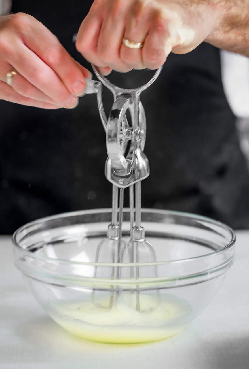 MasterClass Deluxe Stainless Steel Rotary Whisk - Lifetime Brands Europe