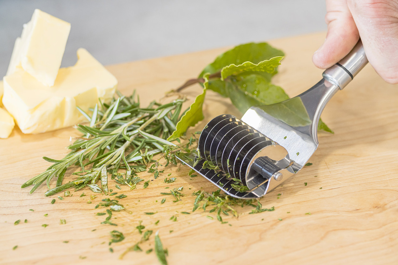 KitchenCraft Oval Handled Professional Mint / Herb Cutter - Lifetime ...
