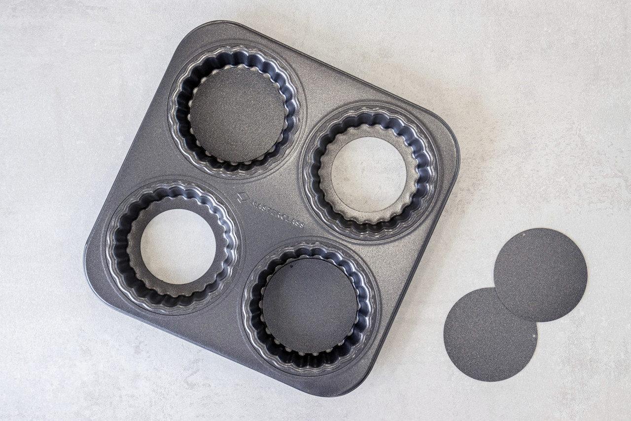MasterClass Non-Stick Four Hole Loose Base Fluted Mini Tartlet Pan ...