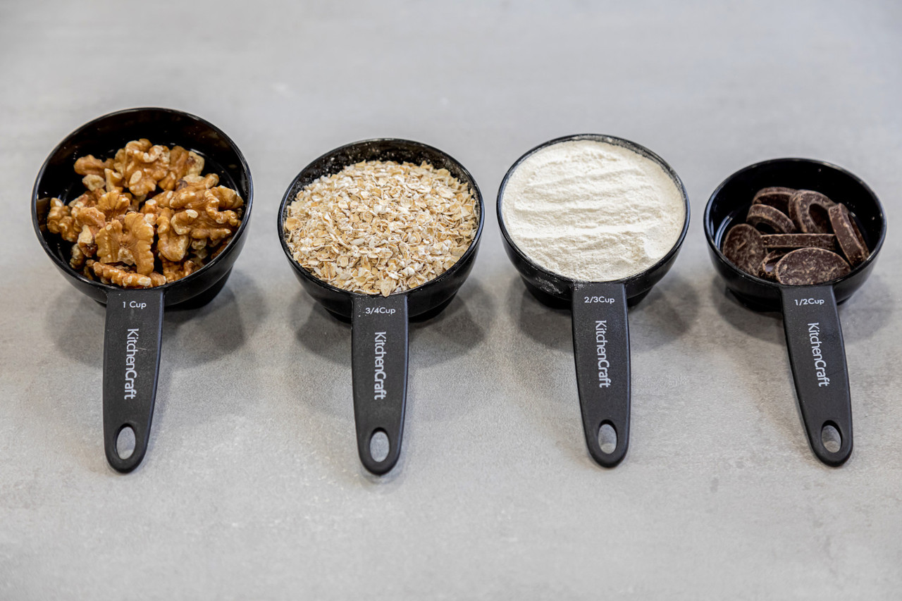 KitchenCraft Easy Store Magnetic Measuring Cups - Lifetime Brands Europe