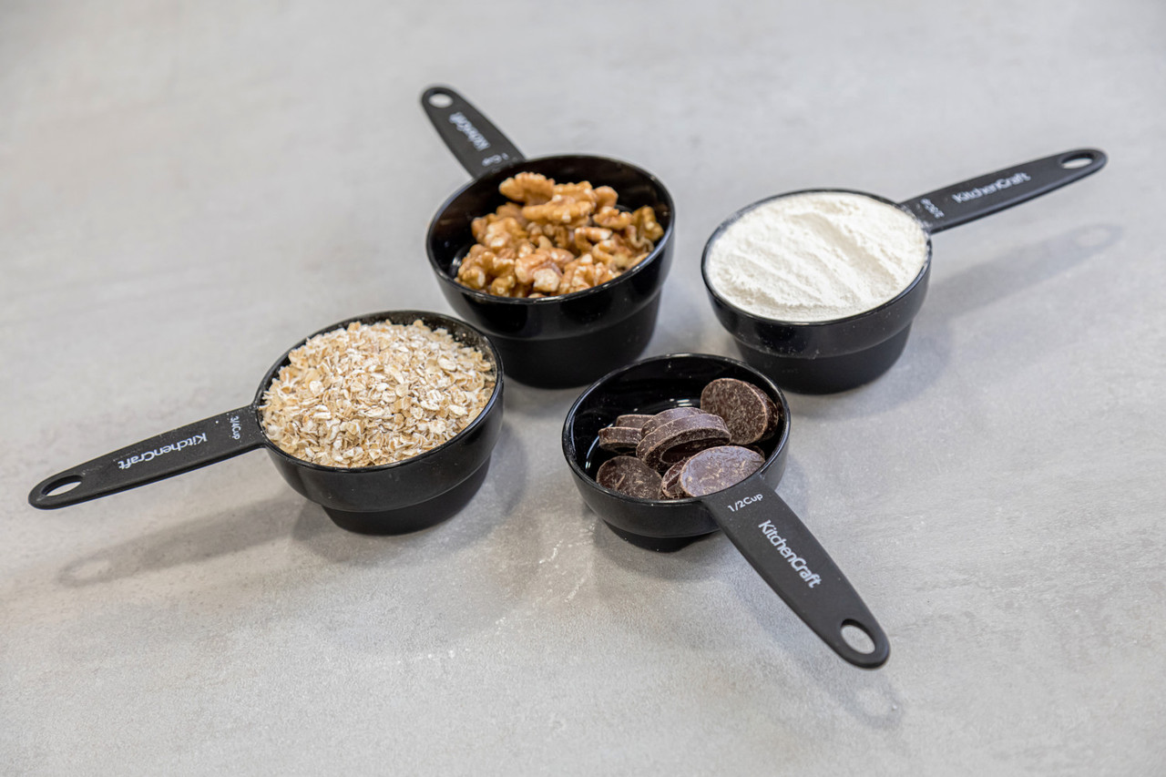 KitchenCraft Easy Store Magnetic Measuring Cups - Lifetime Brands Europe
