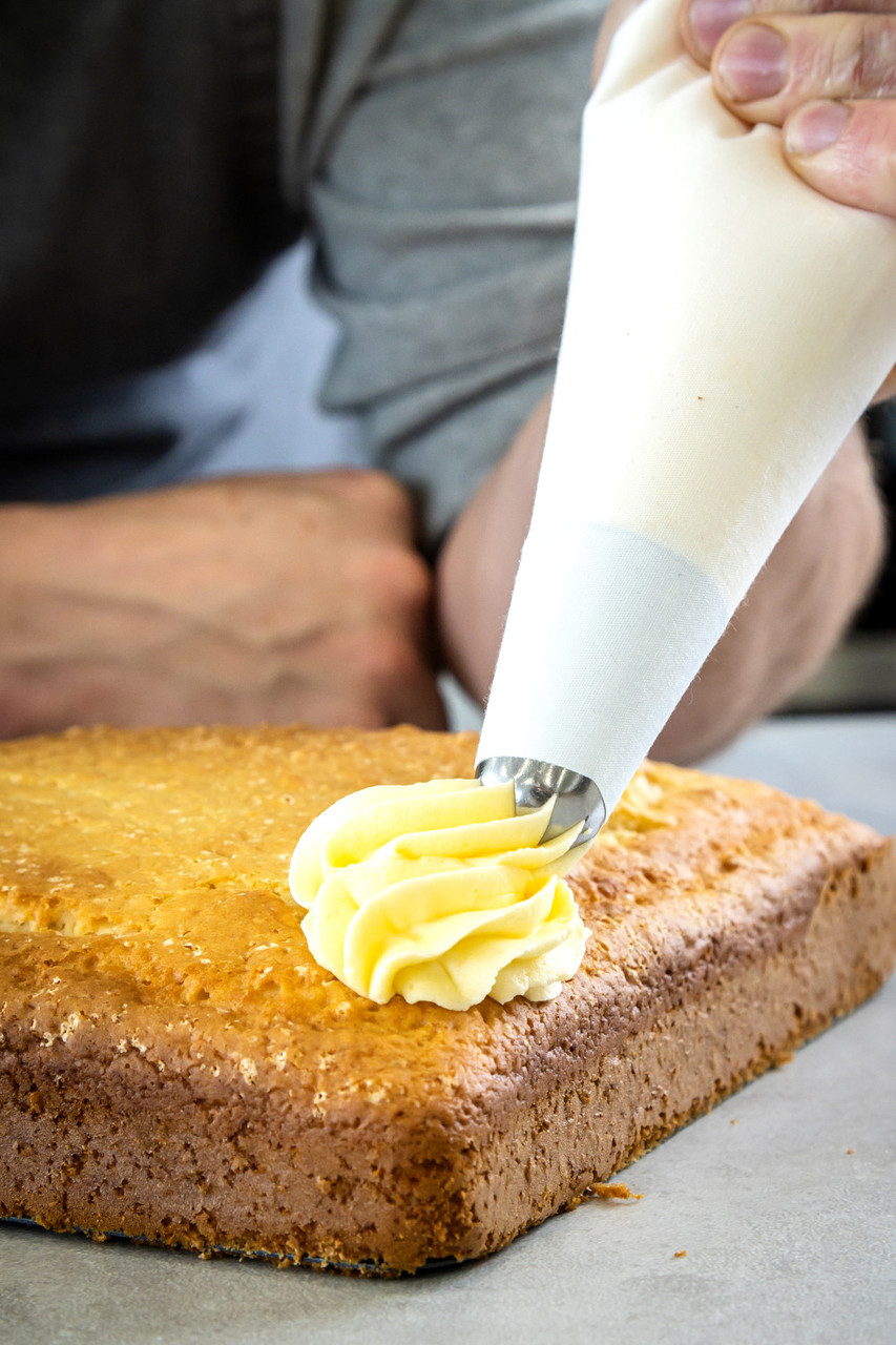 MasterClass Professional 50cm Icing and Food Piping Bag - Lifetime ...