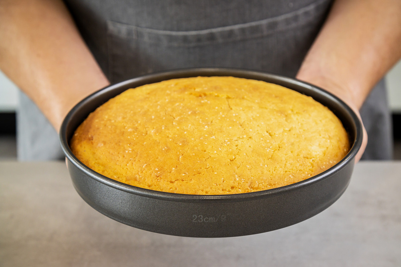 MasterClass Non-Stick Loose Base Sandwich Pan, 23cm - Lifetime Brands ...