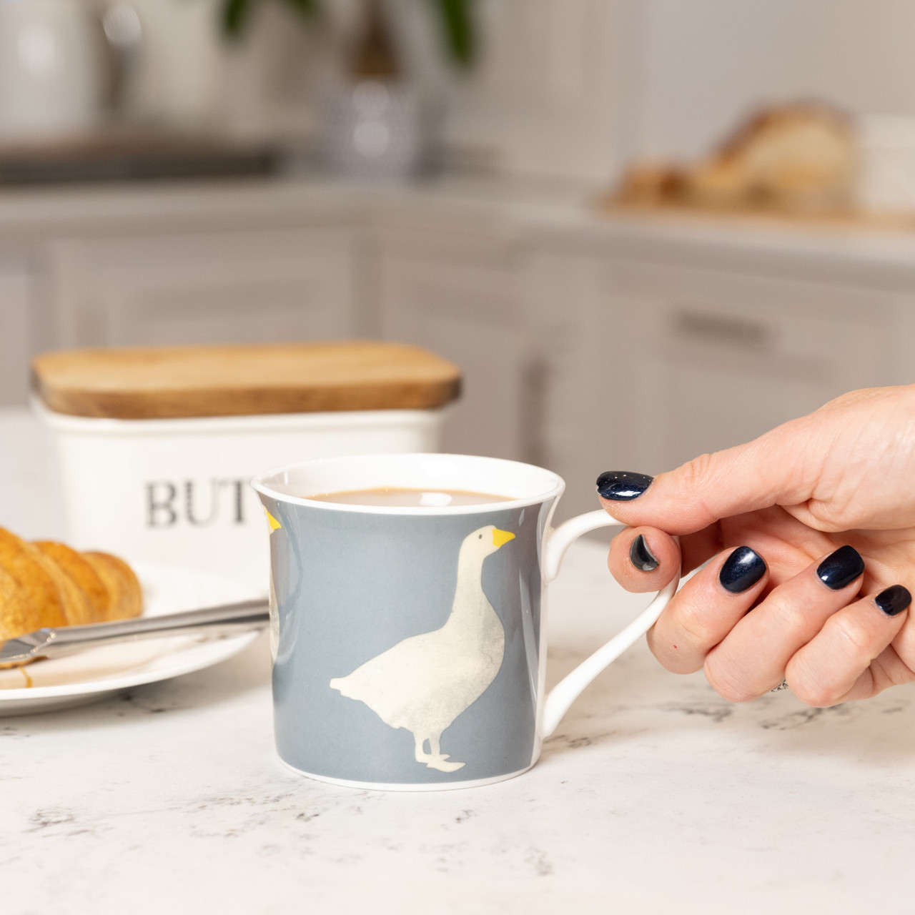 KitchenCraft China Goose Fluted Mug, 300ml - Lifetime Brands Europe