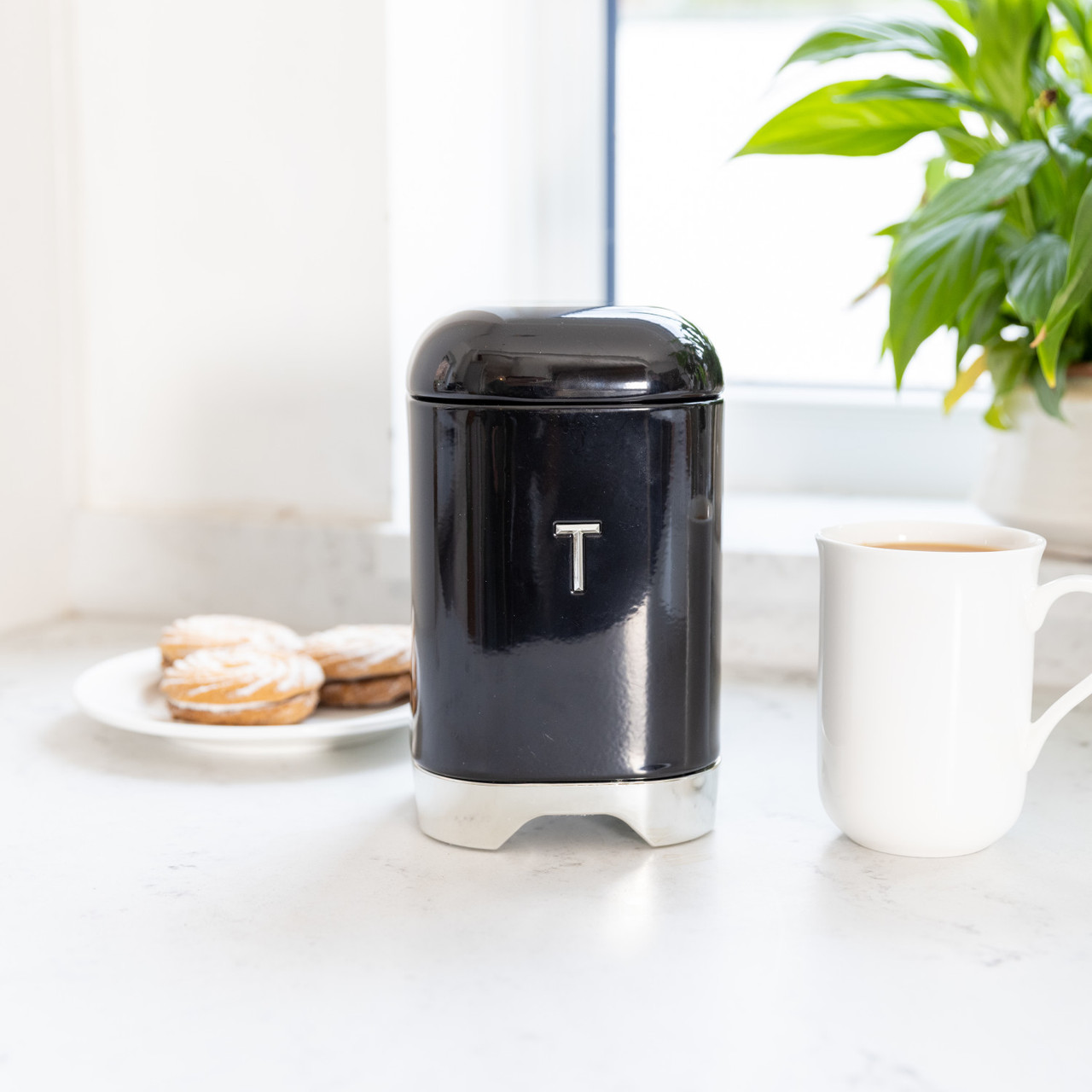 Lovello Black Tea Tin - Lifetime Brands Europe