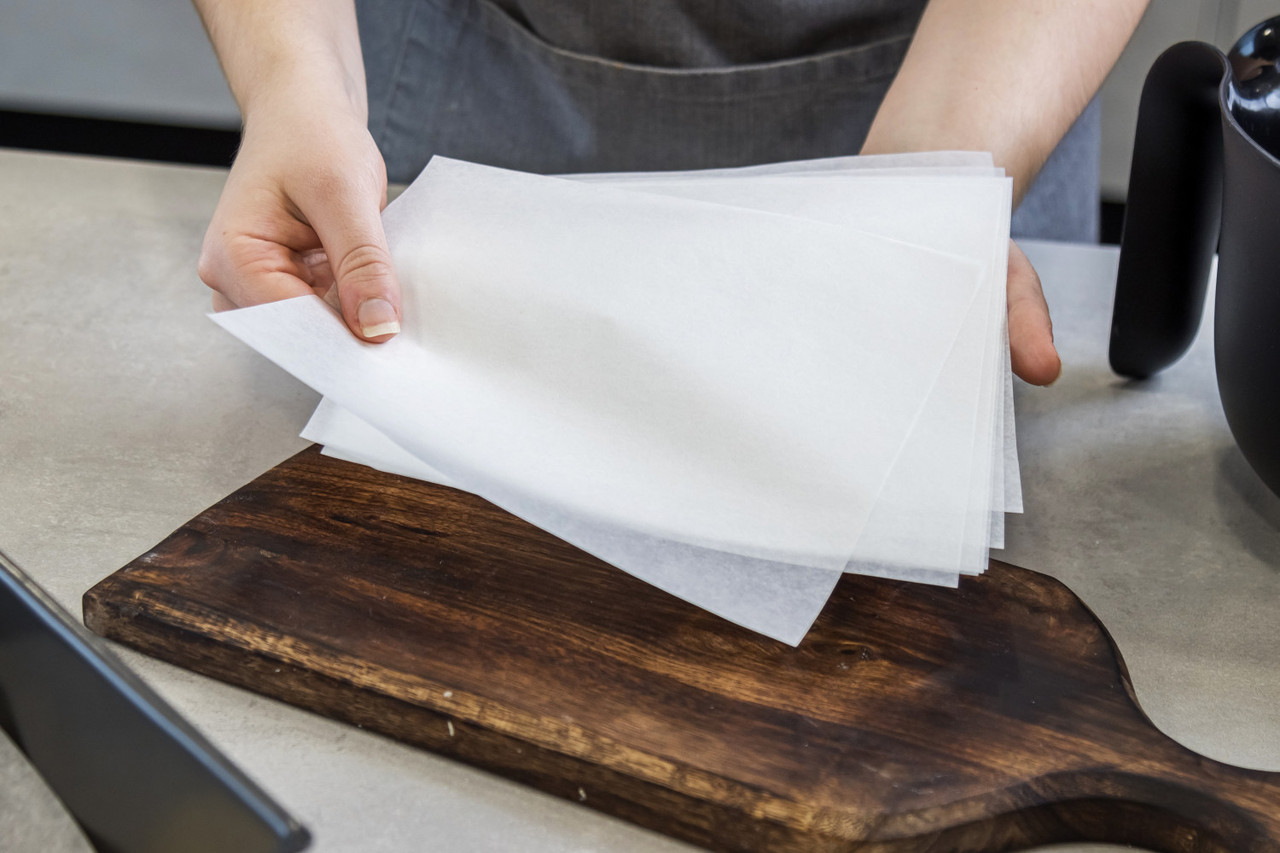 KitchenCraft Square 20cm Siliconised Baking Papers - Lifetime Brands Europe