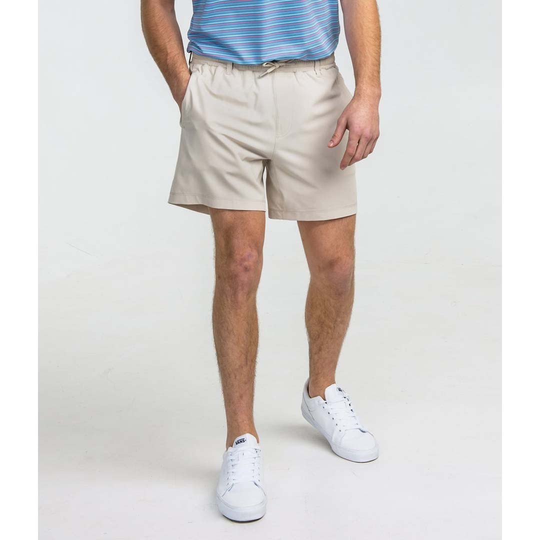 The Southern Shirt Men's Everyday Hybrid Short | TYLER'S