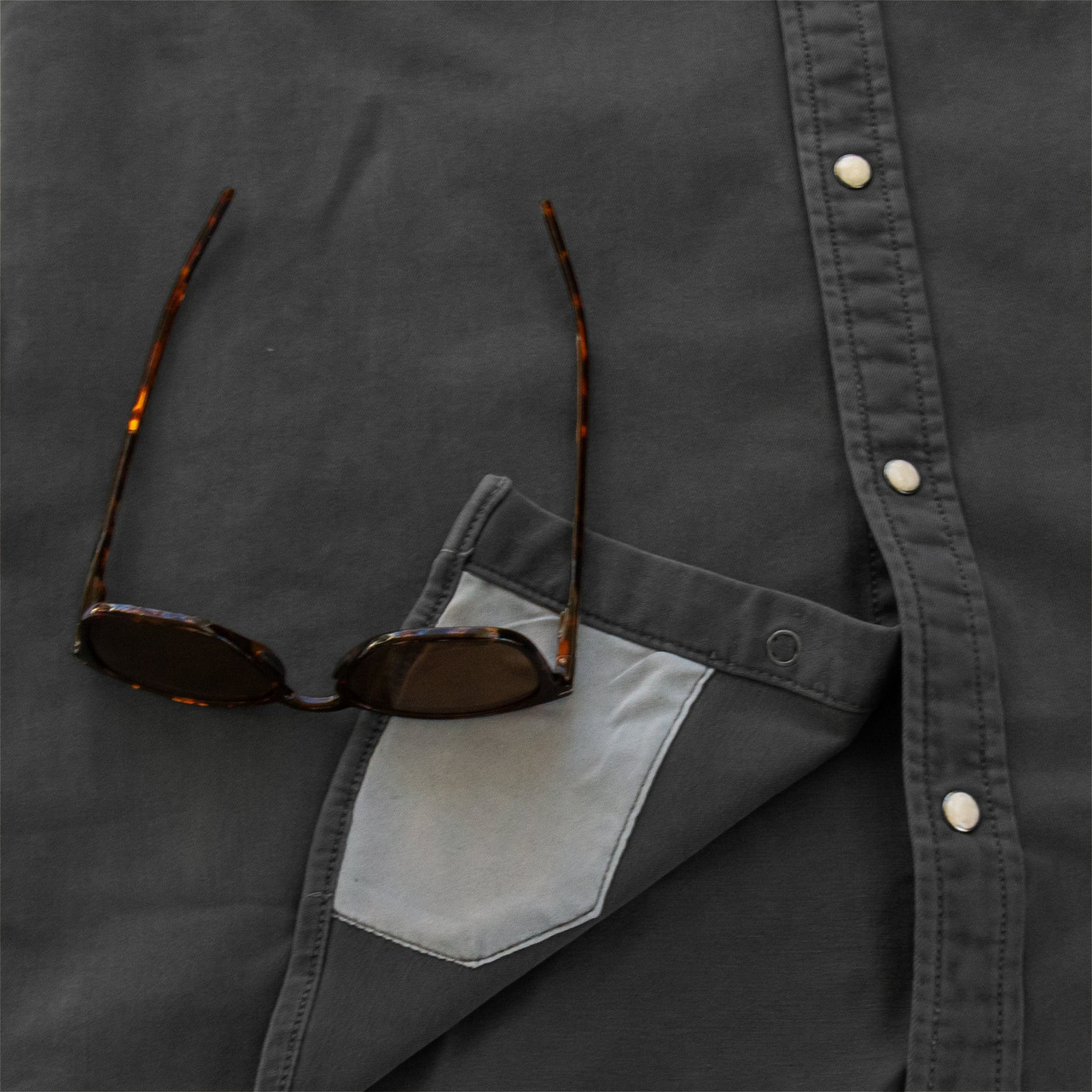 Poncho Outdoors Men's Denim Snapshirt | TYLER'S