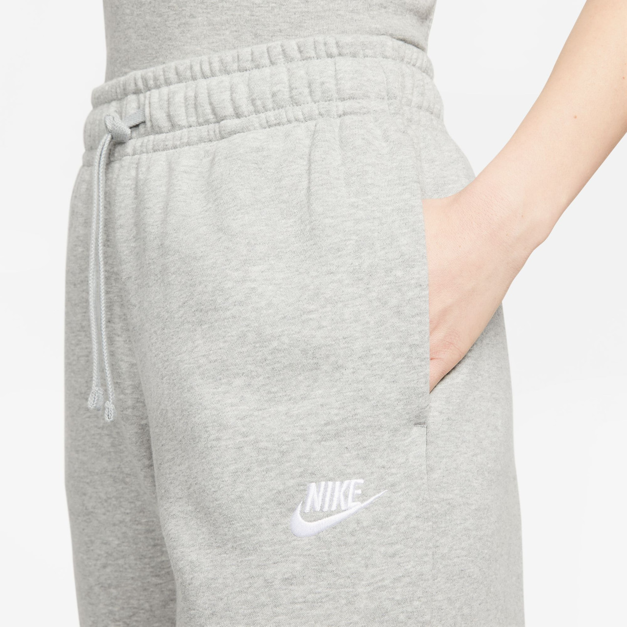 Nike Women's Club Fleece Mid Rise Wide Leg Sweatpants | TYLER'S