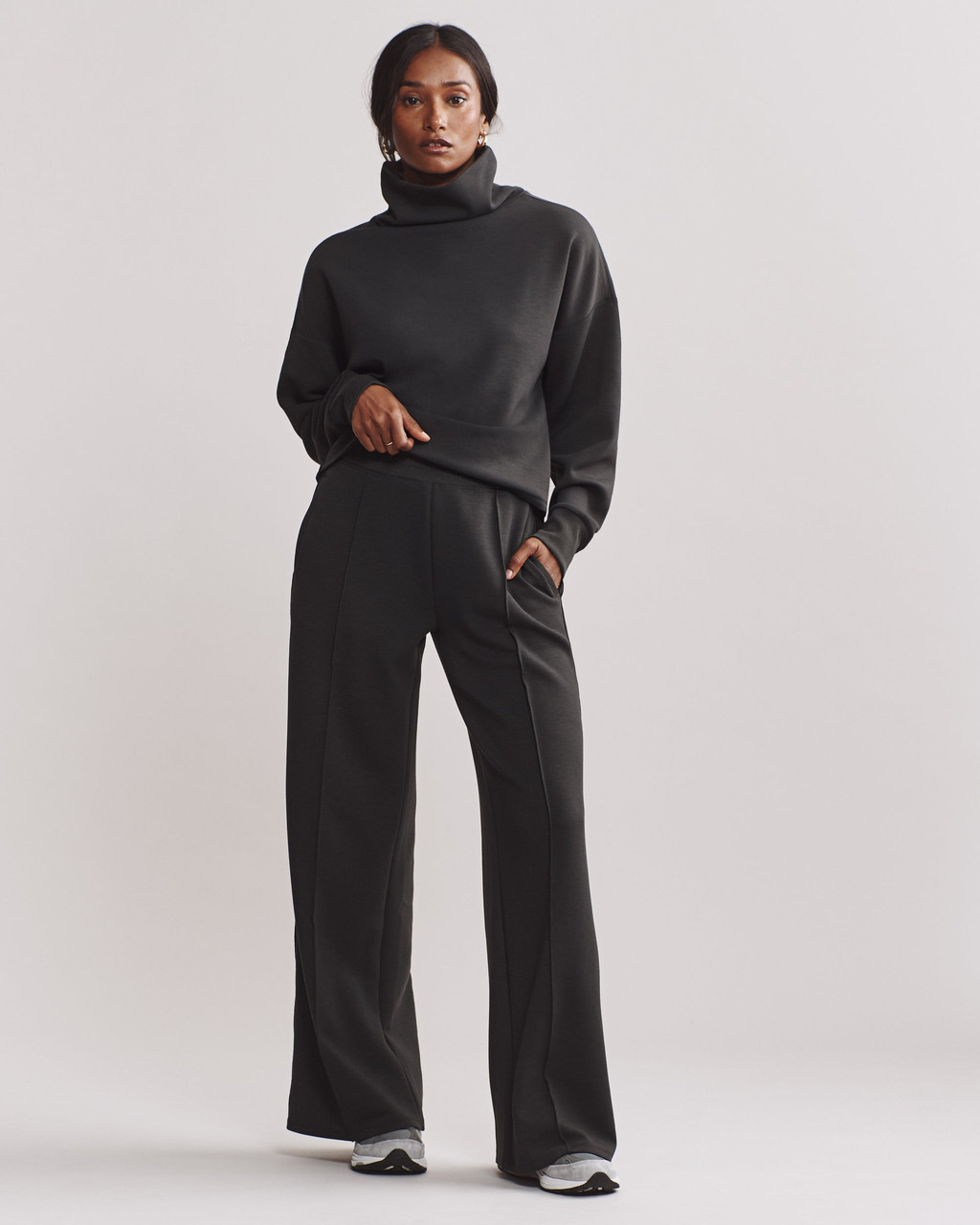Rhone Women's Dream Glow Trousers | TYLER'S