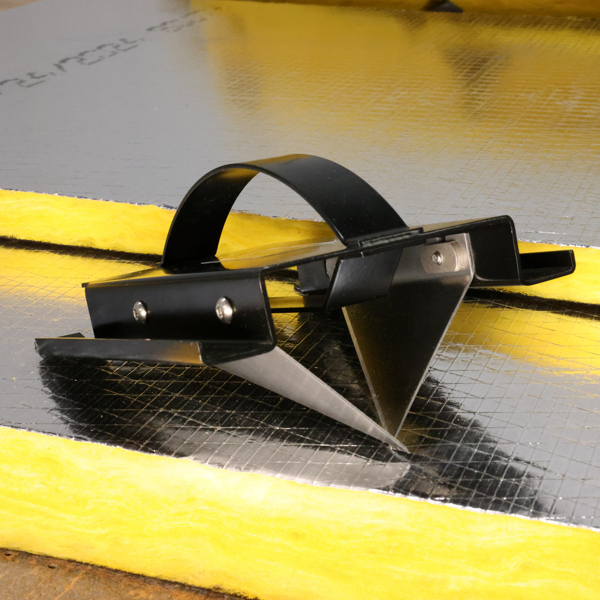 Malco DT2V Duct Board Cutting Tool 2" V Cut, Black