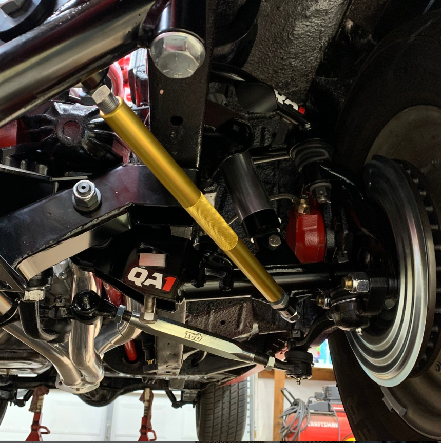 52311 Dynamic Strut Bars, 64-76 Mopar A Body - QA1