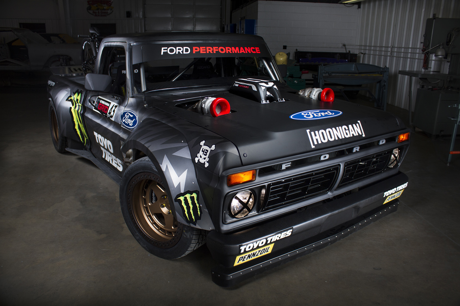 Detroit Speed Custom Build Shop